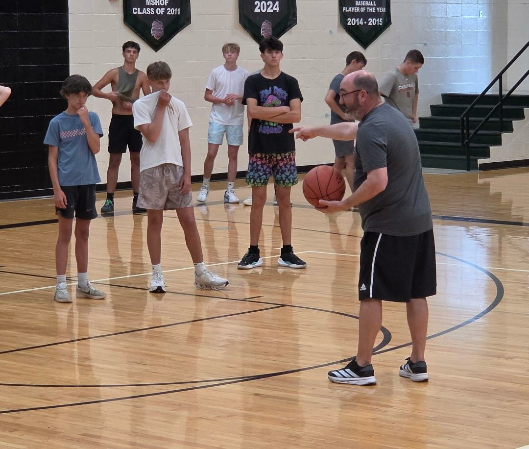 'Cats Hit Hardwood In Summer Workouts - Benton County Enterprise
