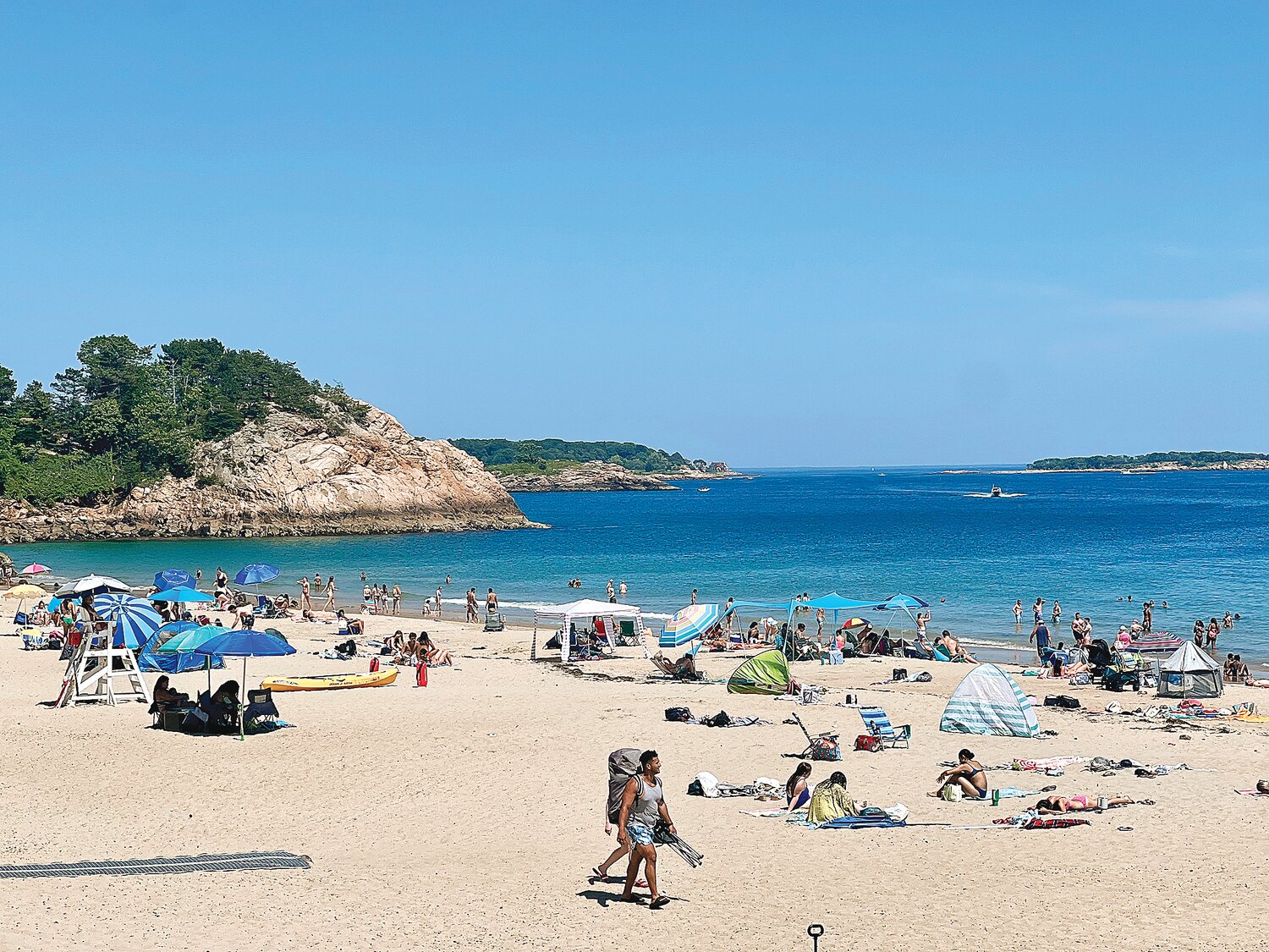 Singing Beach on a Scorcher - The Manchester Cricket