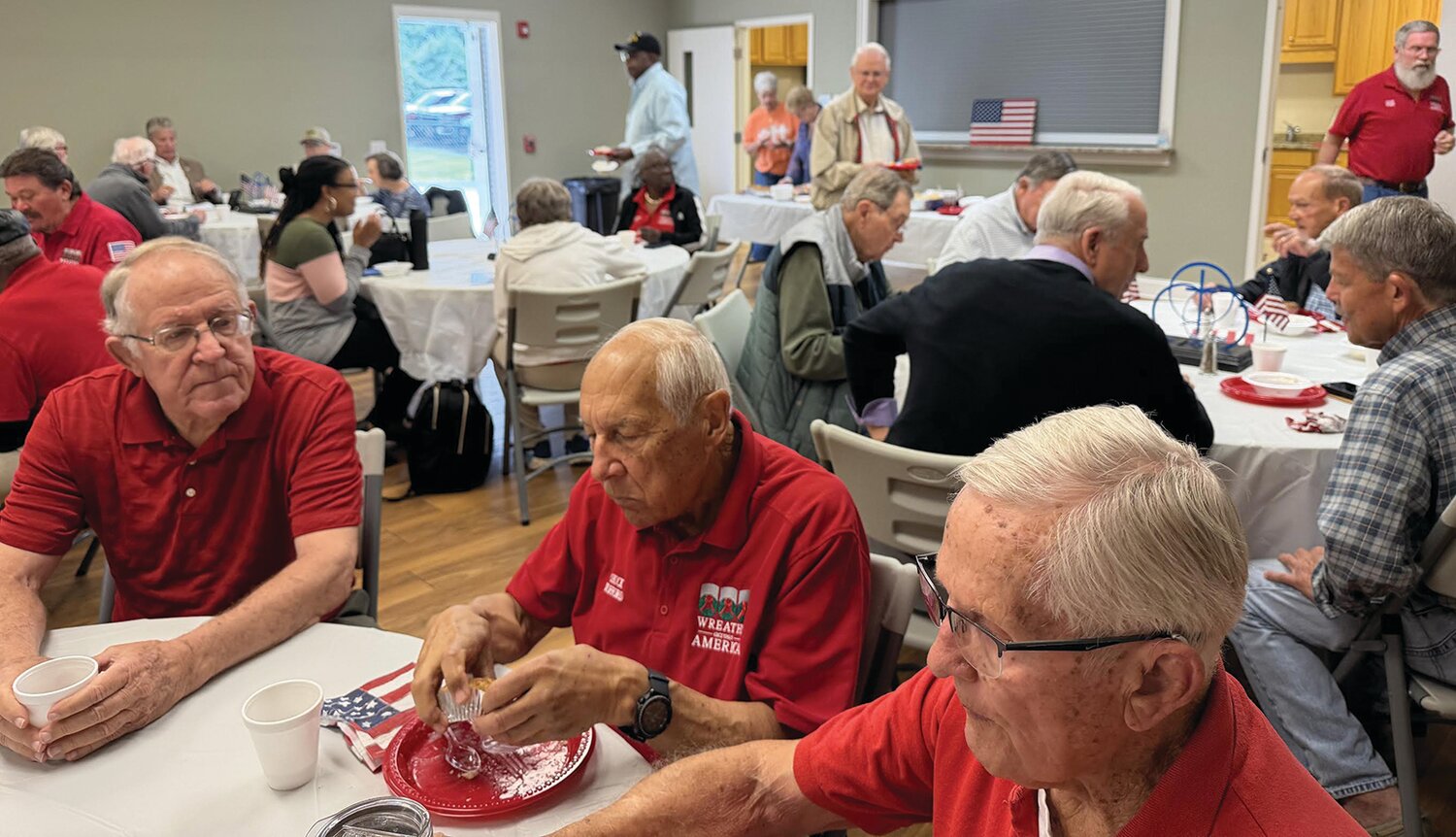 Commissioner Thompson speaks to Veterans | Emanuel County Live