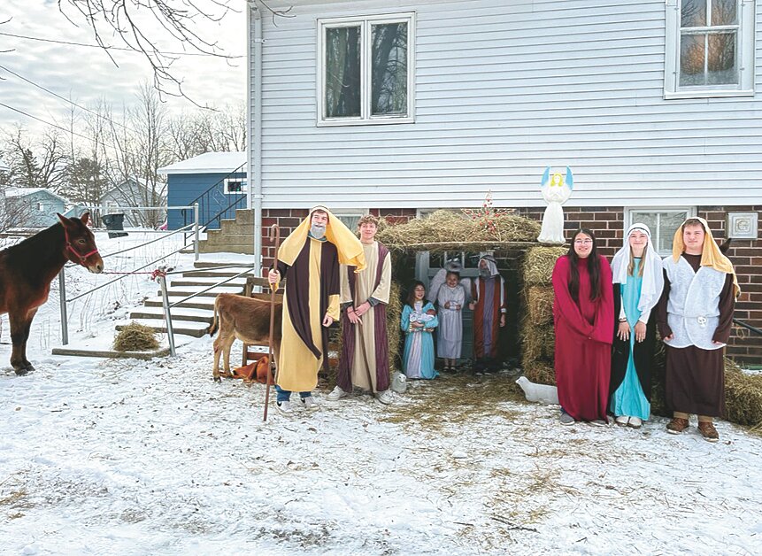 Frederic church holds live Nativity scene - Inter-County Leader