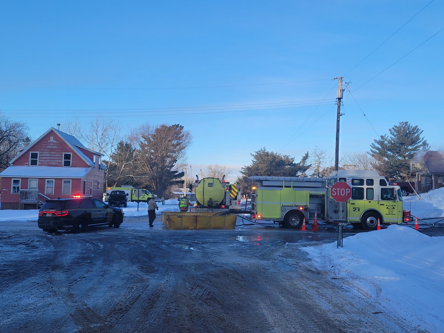 One person dies after escaping overnight bar fire at UW-Wanderoos ...