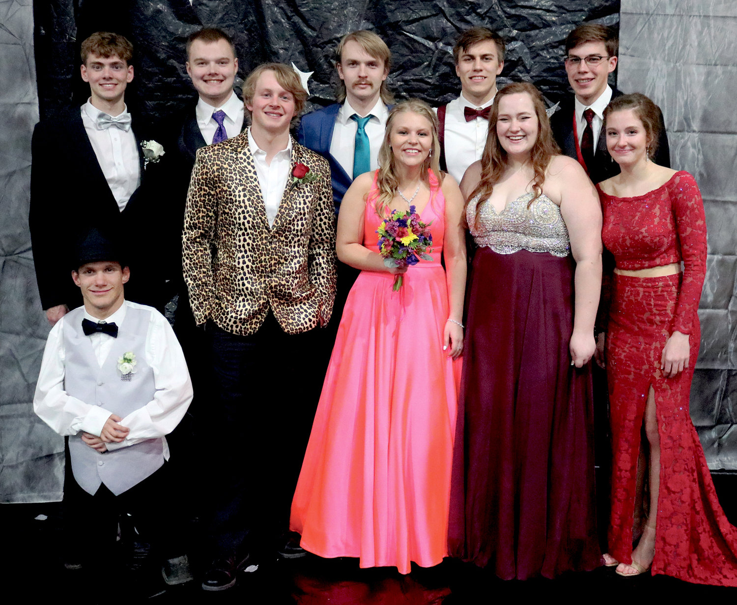 Lake Preston Prom 2021 — A night of luxury | Kingsbury Journal