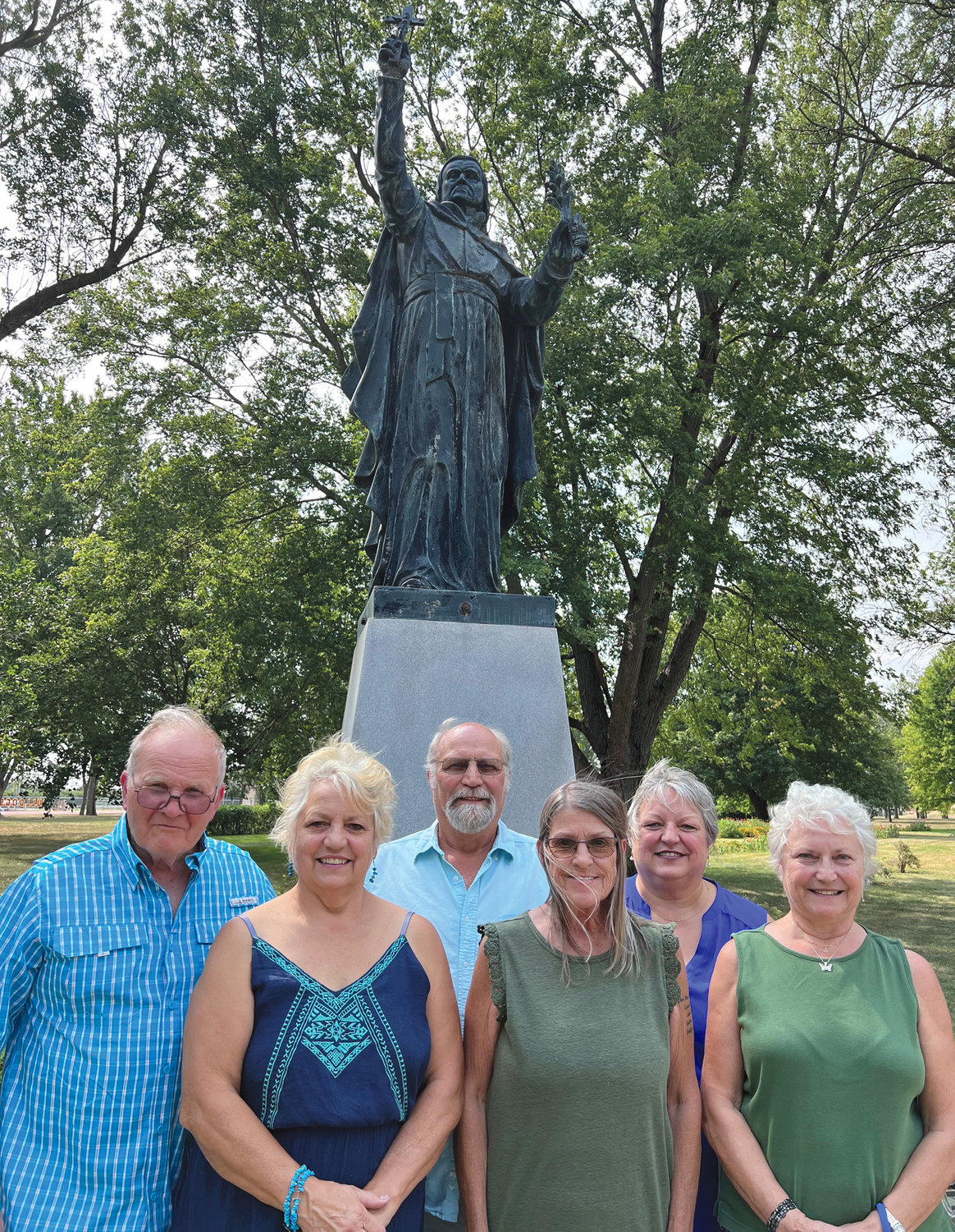 The DeSmet family visits De Smet | Kingsbury Journal