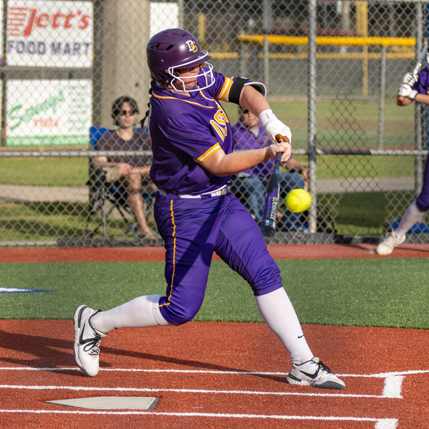 SOFTBALL ROUNDUP | Live Oak, Denham Springs, Doyle pick up wins ...
