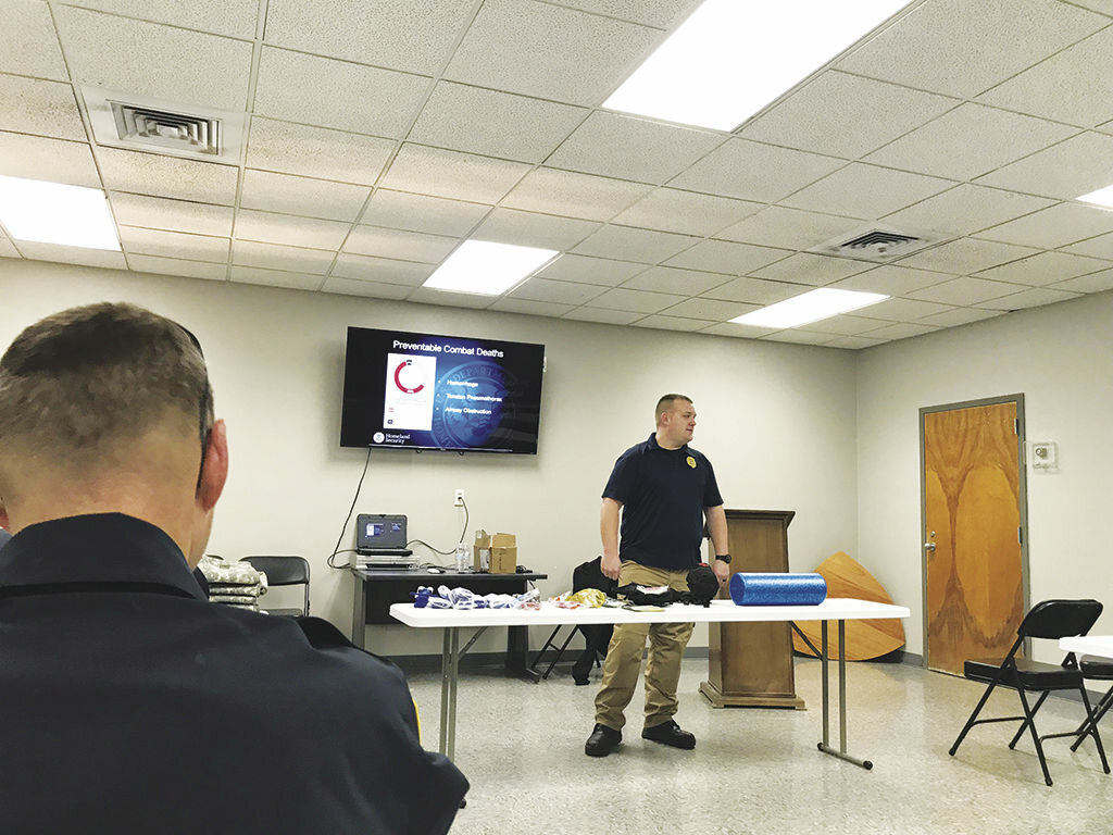 Denham Springs police officers trained on trauma care, Narcan spray ...