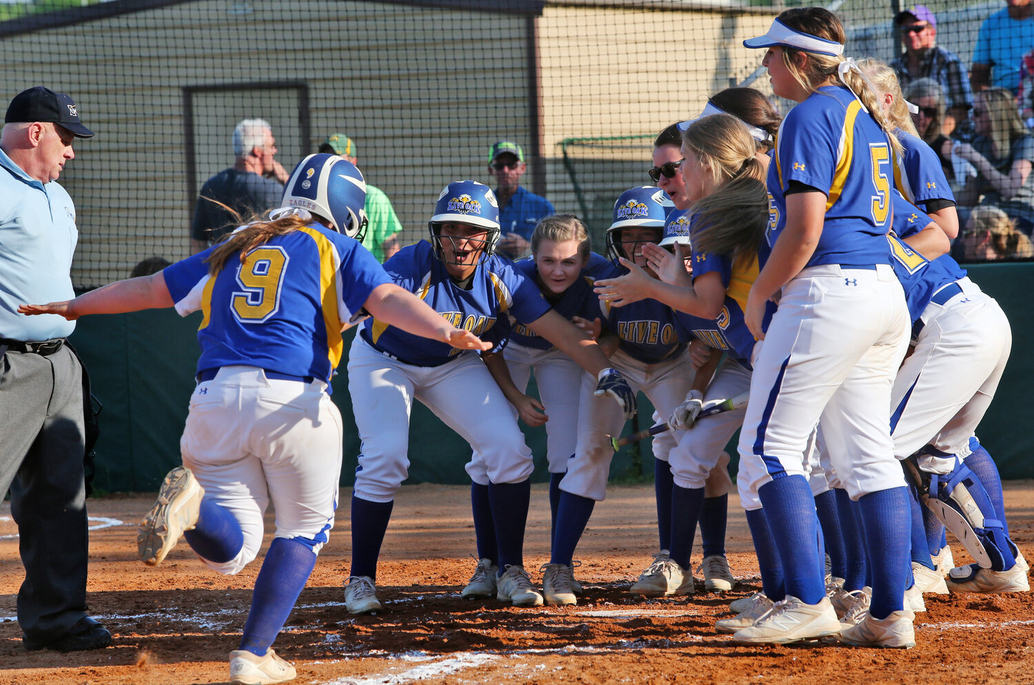 Walker vs. Live Oak softball | Photo gallery - Livingston Parish News