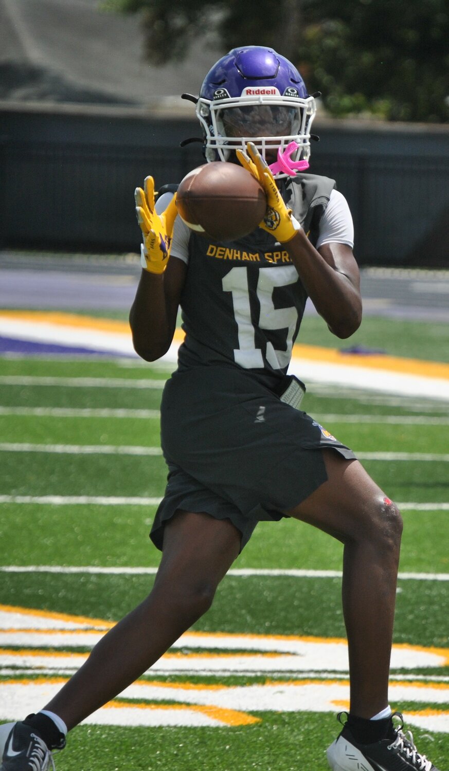 FOOTBALL | Denham Springs strong in jamboree win over Walker ...