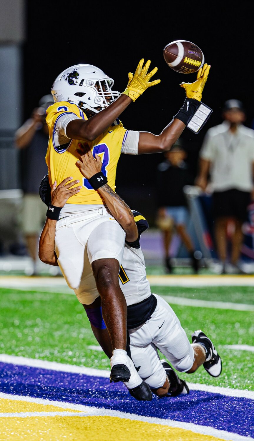 FOOTBALL | Denham Springs wins share of District 5-5A title after win ...