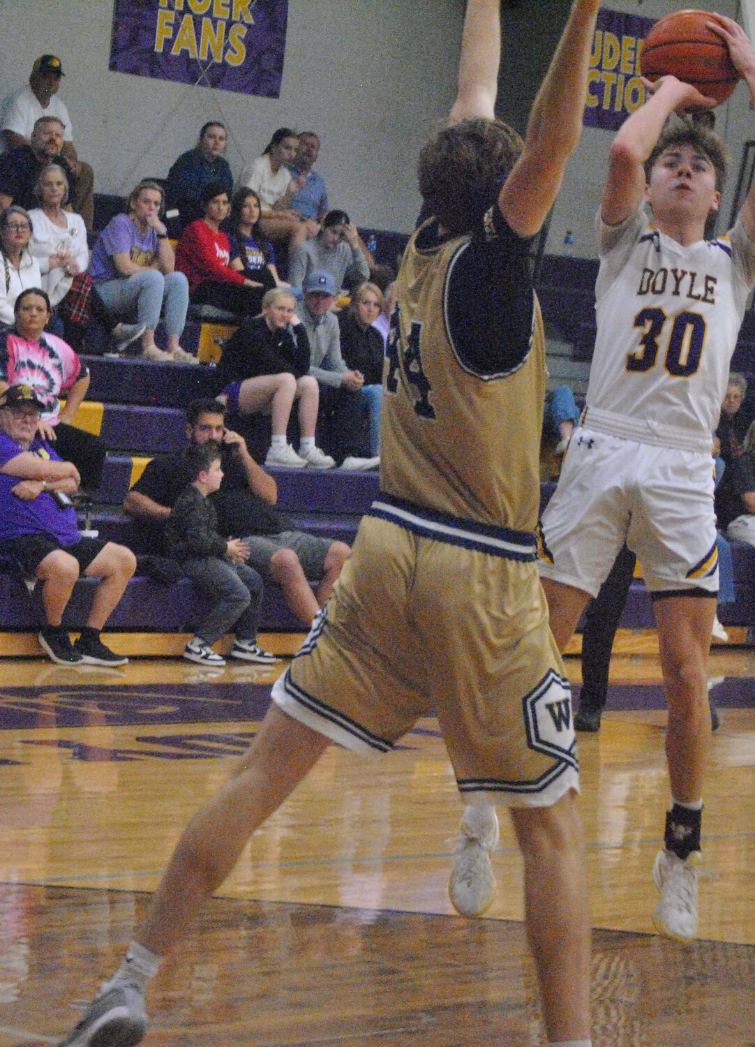BASKETBALL | Doyle’s solid defense, ball movement key in victory over ...