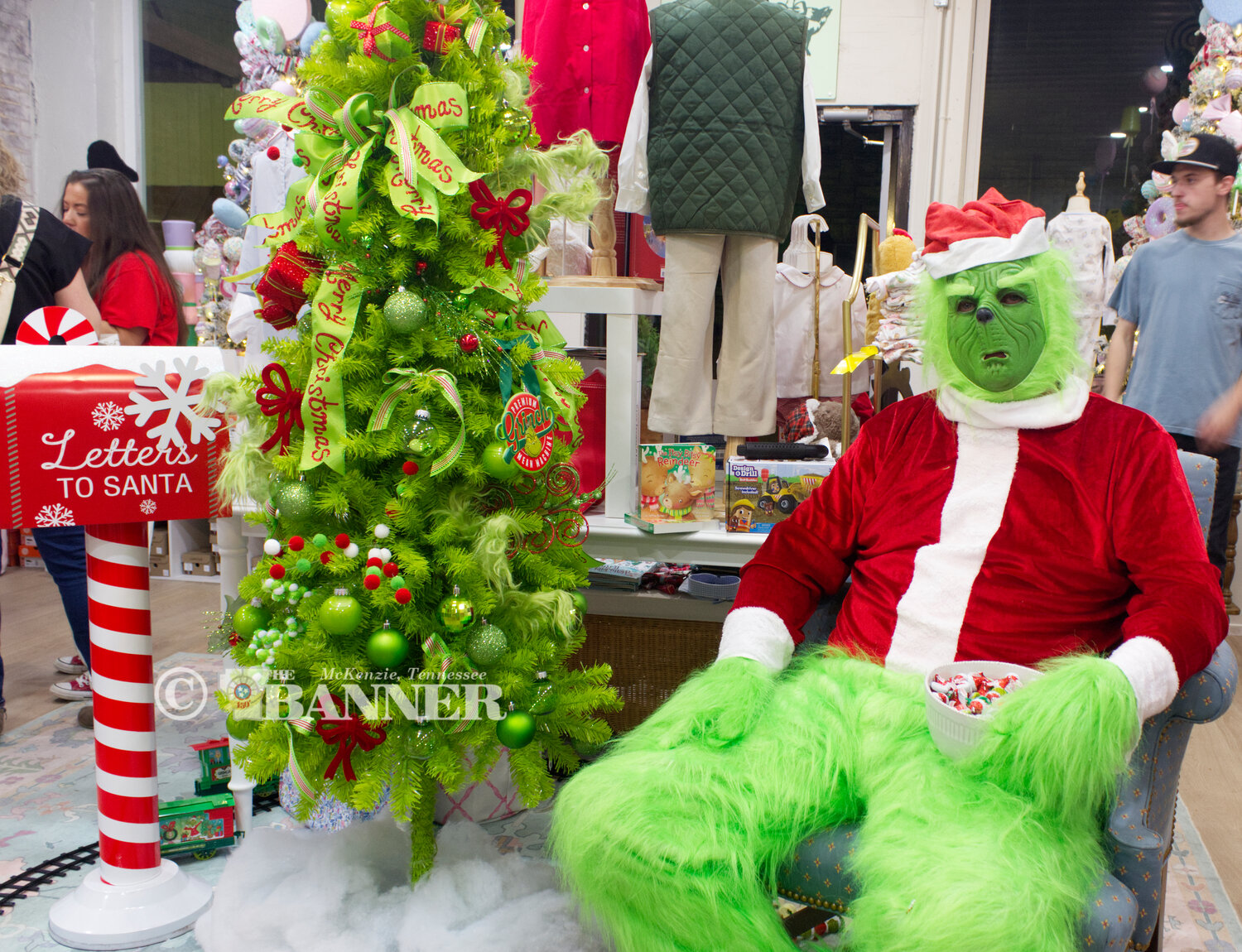 Christmas Open House Brings Holiday Joy to McKenzie | The Mckenzie Banner