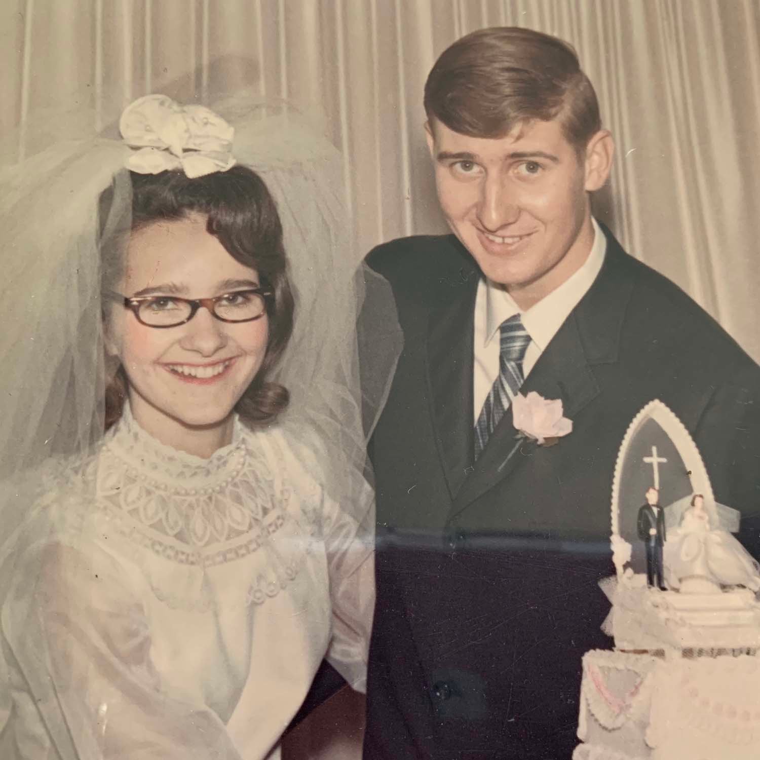 Jochims celebrate 50 years of marriage | The Mapleton Press