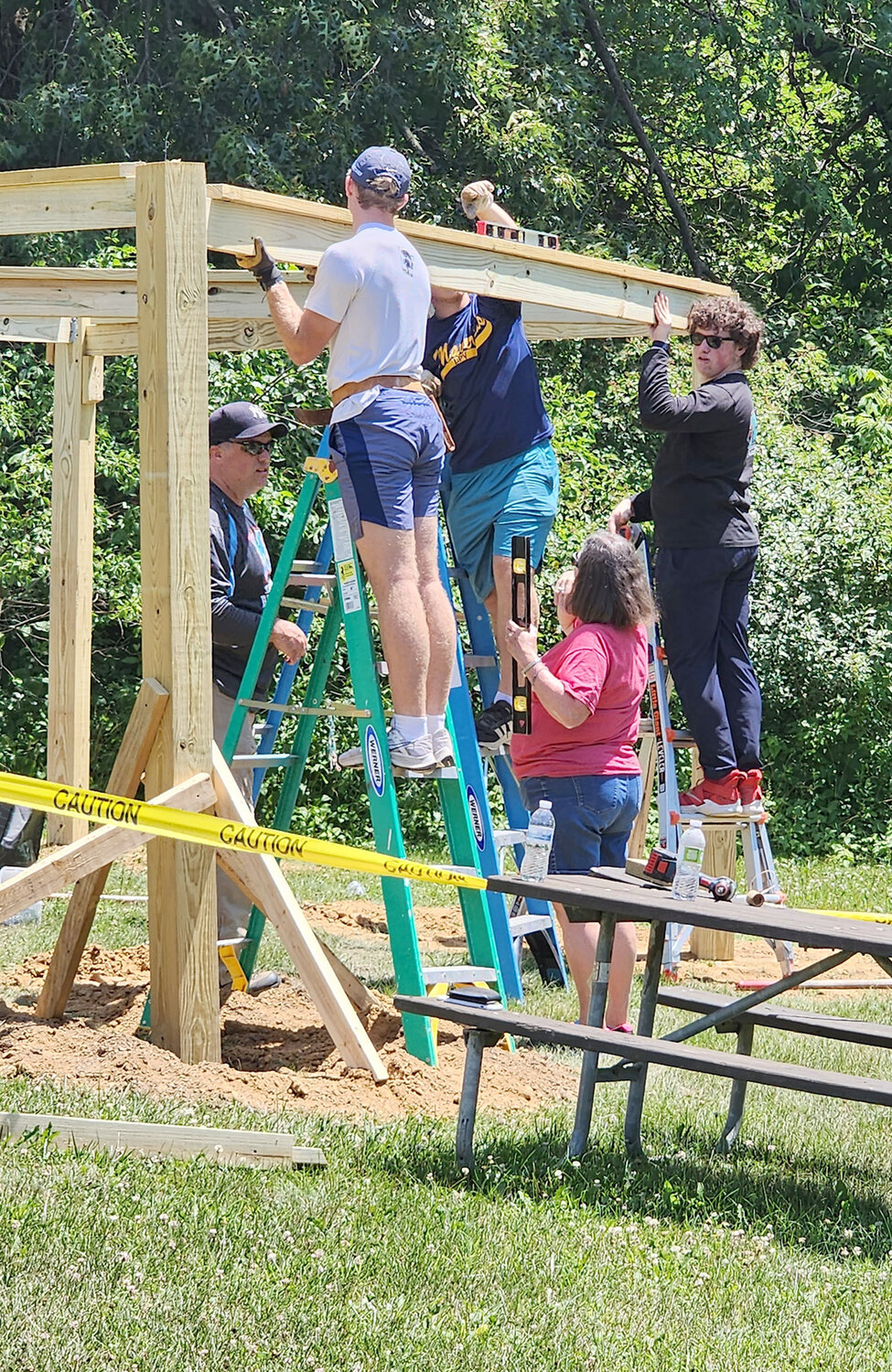 Eagle Scout builds relaxation into Scott County Park | North Scott Press