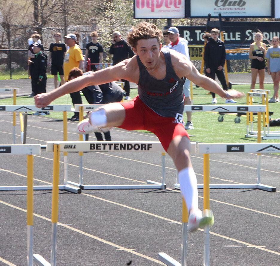 McMillian, hurdle crew hit Blue Standards | North Scott Press