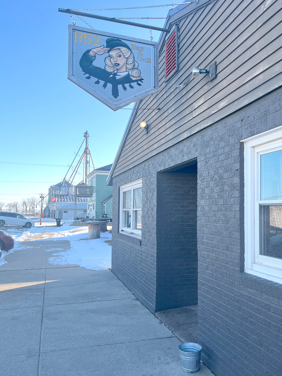 New B52 takes off in retired Bomber Bar | North Scott Press