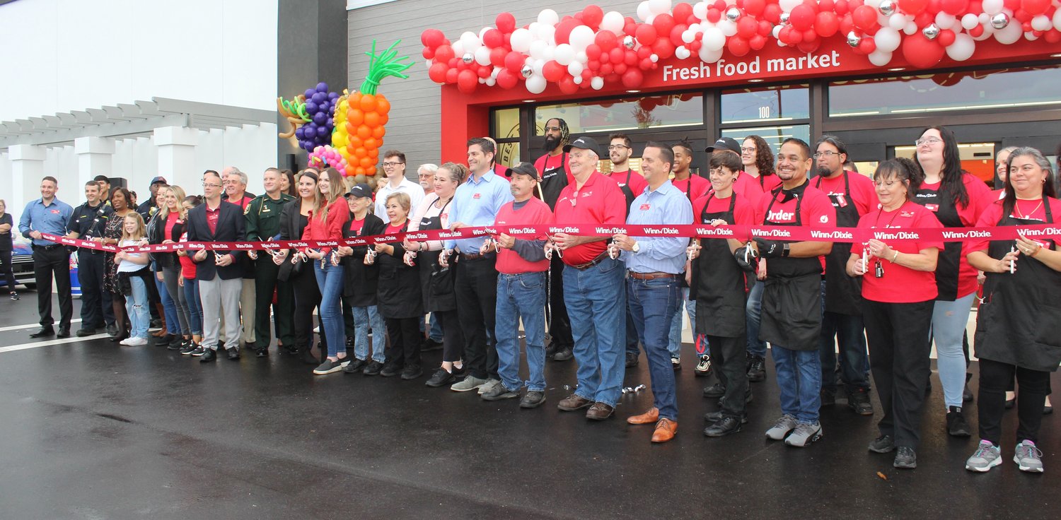 New Grand Cypress Winn-Dixie opens with many festivities - The Ponte ...
