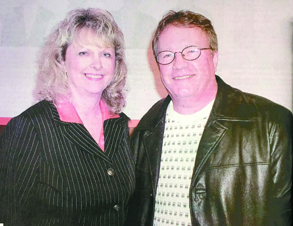 Ronnie, Martha Arnold: Founders Of ‘The Great Pretenders’ - Dresden ...
