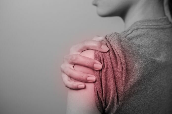 Inflamed and Stiff: The Most Common Causes of Shoulder Pain - Lake ...