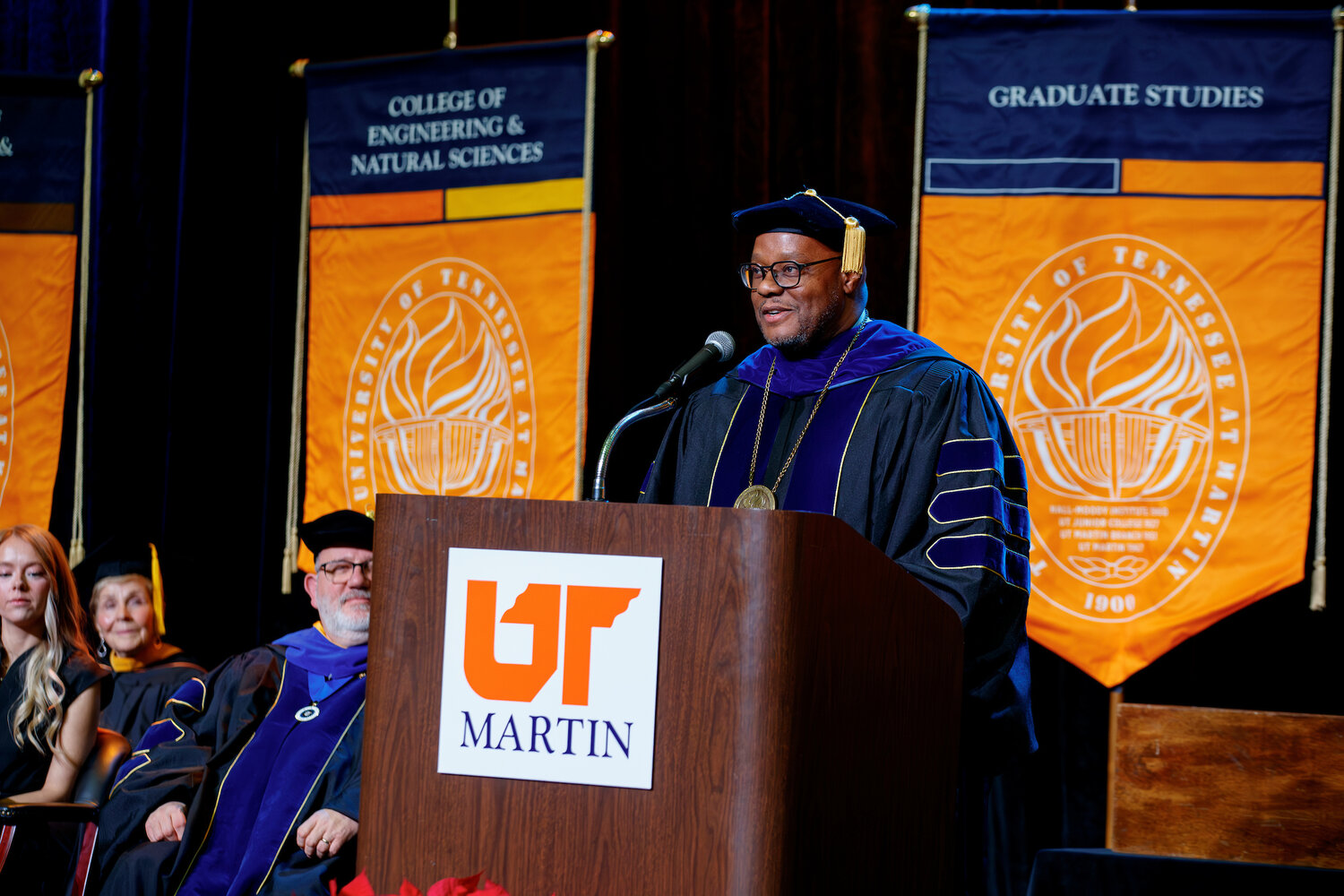 366 GRADUATES WALK THE LINE IN UT MARTIN’S FALL 2024 COMMENCEMENT ...
