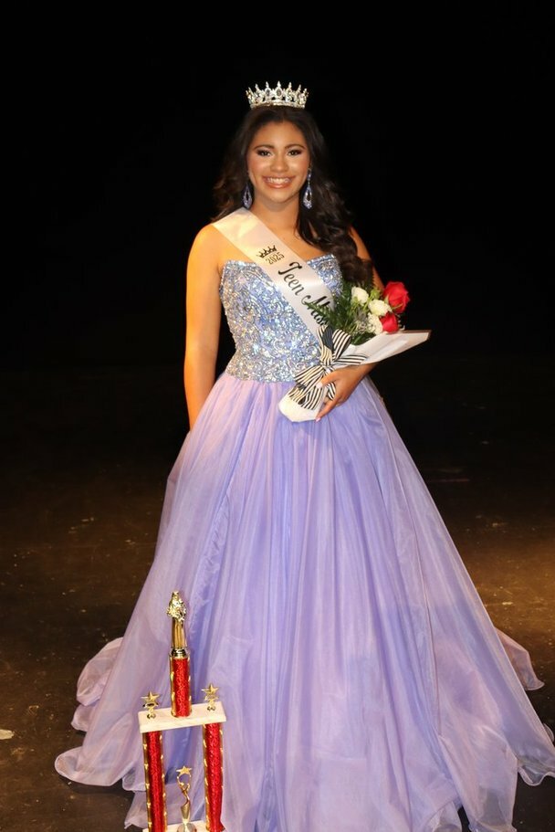 2025 Miss McKenzie Crowned - Carroll County News-Leader