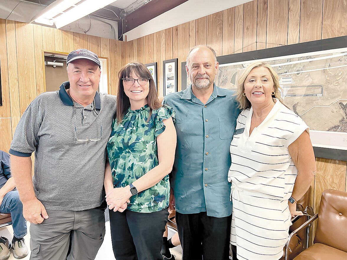 Benton County Airport hosts YouTuber Dan Gryder - The Camden Chronicle
