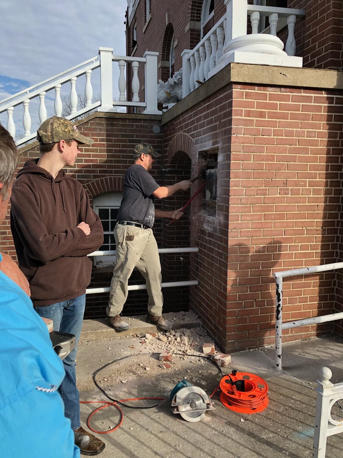 Dresden First United Methodist dedicates rebuilt church, cornerstone ...