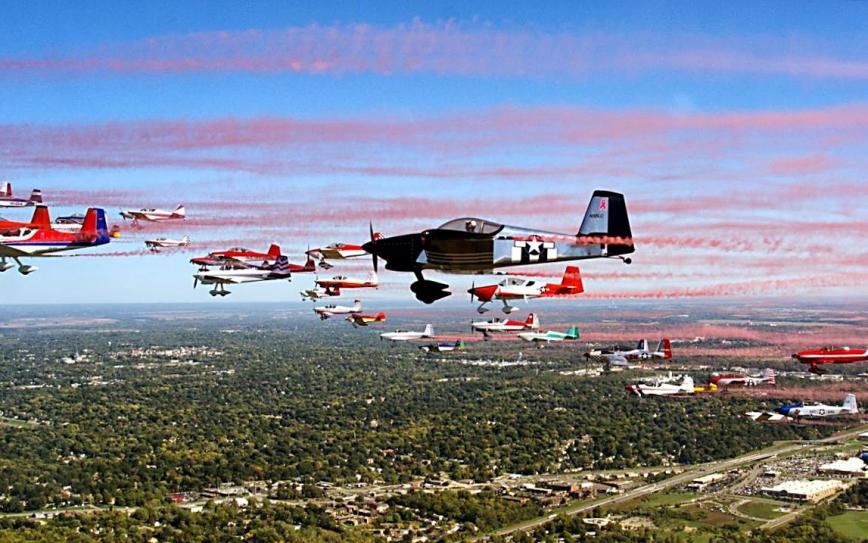 Bill Cloughley Helps Set Unofficial World Record For Formation Flight ...
